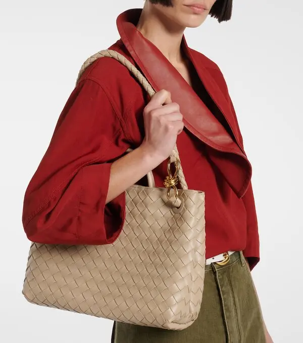 Bottega Veneta Andiamo Intrecciato Medium Leather Shoulder Bag - Beige