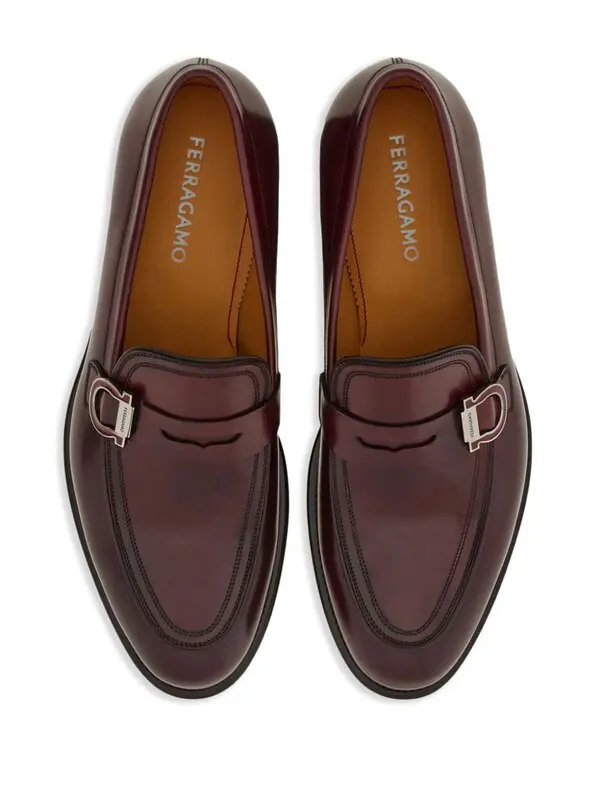 FERRAGAMO Gancini Plaque Leather Moccasins - Red