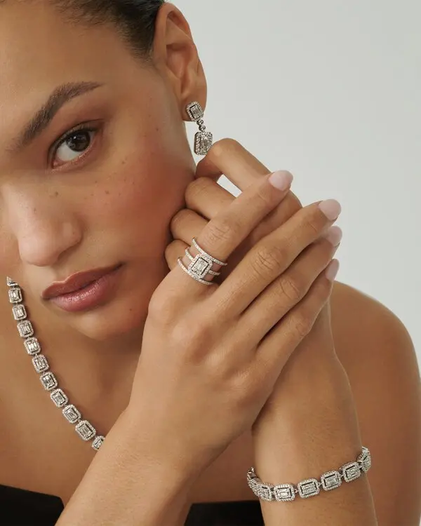 Bloomingdale'S Diamond Round & Baguette Triple Row Ring 0.75 Tcw