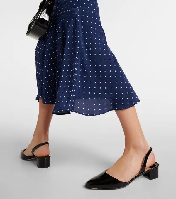 Manolo Blahnik Aspro 30 Patent Leather Slingback Pumps - Black