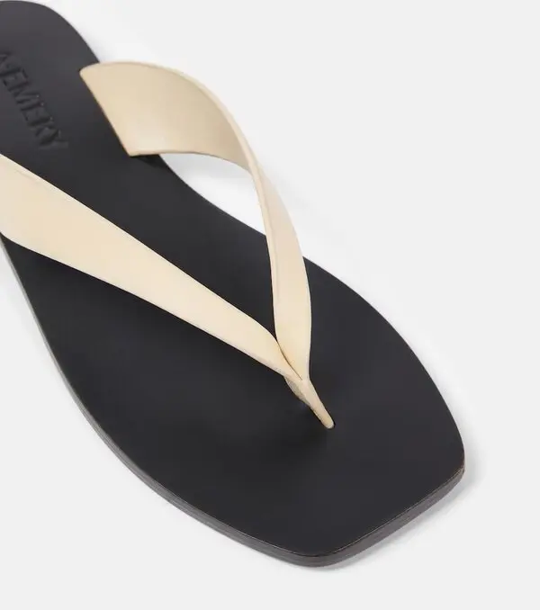 A.emery Kinto Leather Thong Sandals - Beige