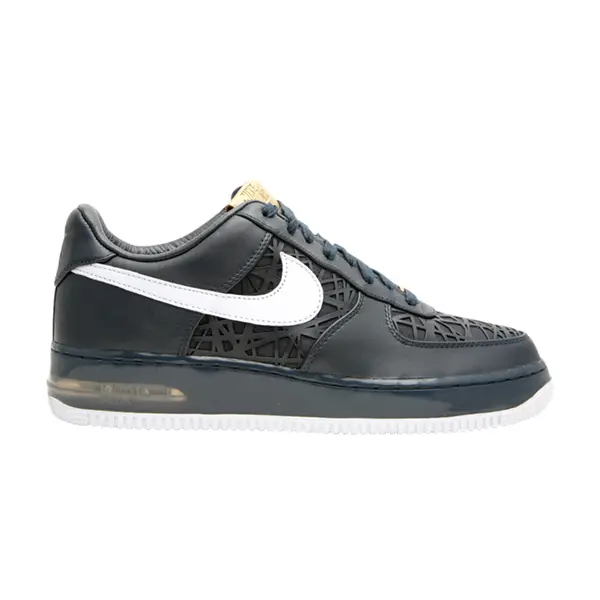 Nike Air Force 1 Max Supreme Sneakers