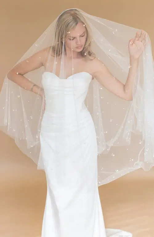Brides & Hairpins Ilaria Fingertip Veil
