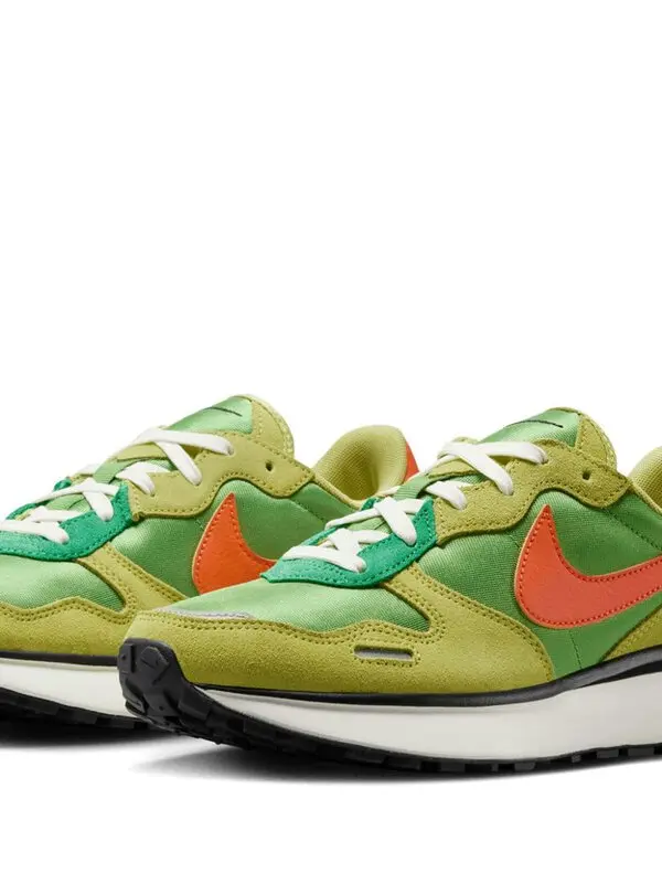 Nike Phoenix Waffle Sneakers - Green
