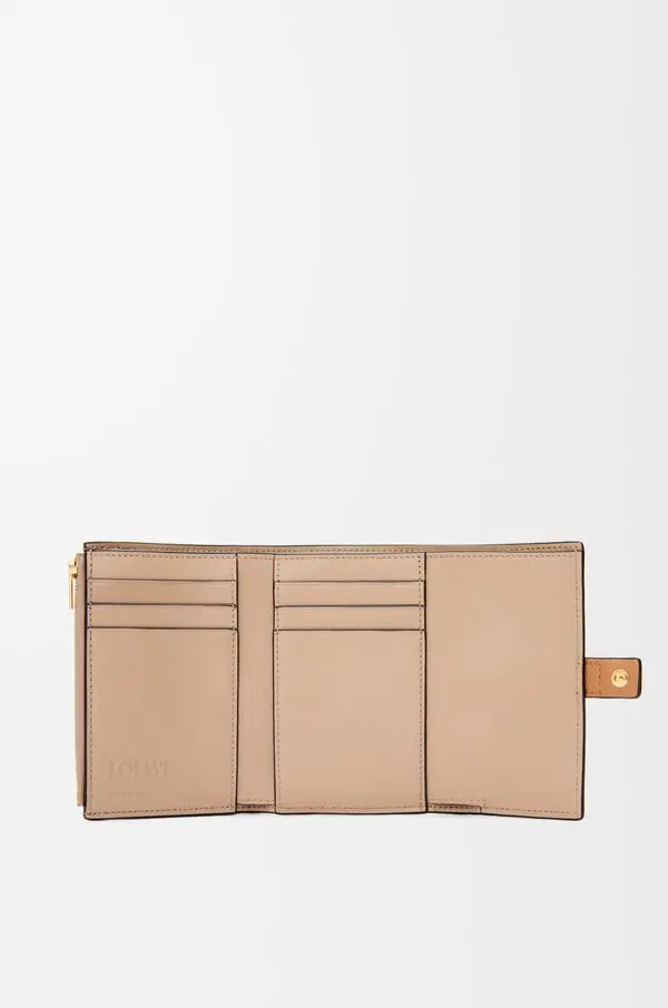 Loewe Small Vertical Wallet In Soft Grained Leather Skin - Toffee/tan