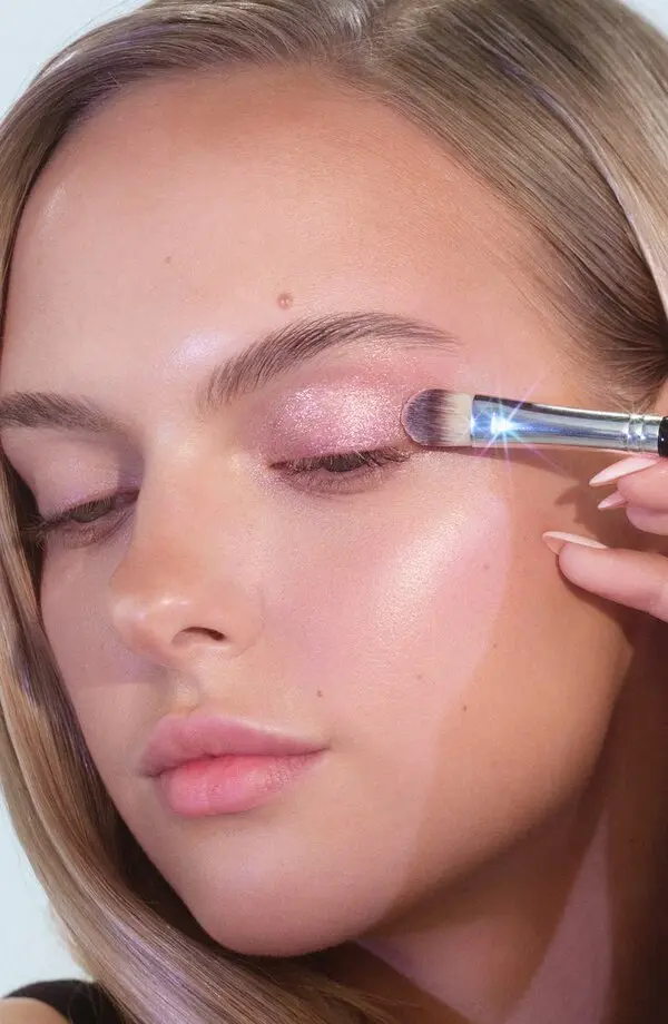 ANASTASIA BEVERLY HILLS Space Dust Eye Powder - Sun