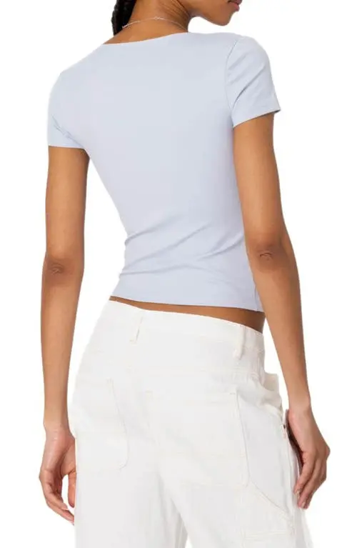 EDIKTED Katia V-neck Top - Light Blue