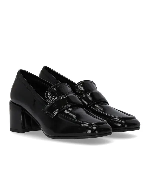 HALMANERA Glaze Heeled Loafer