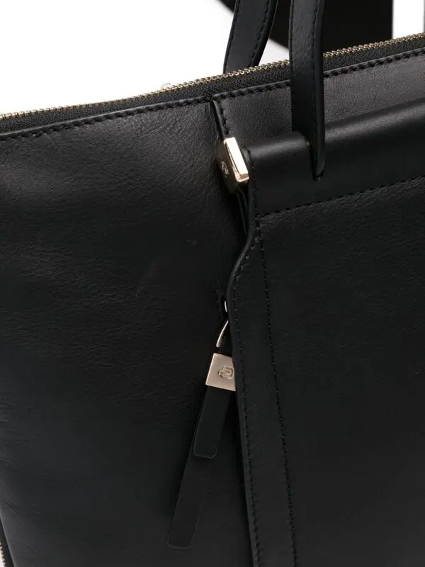 PIQUADRO Leather Laptop Bag