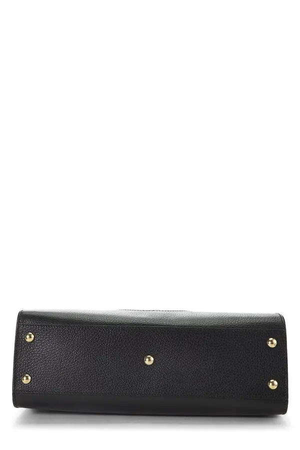 Gucci Grained Leather Soho Handbag - Black