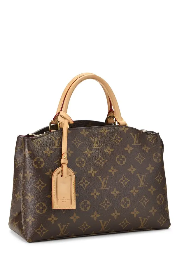 LOUIS VUITTON Monogram Petit Palais