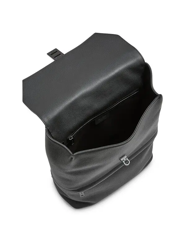 FERRAGAMO Gancini Buckle Leather Backpack - Nero