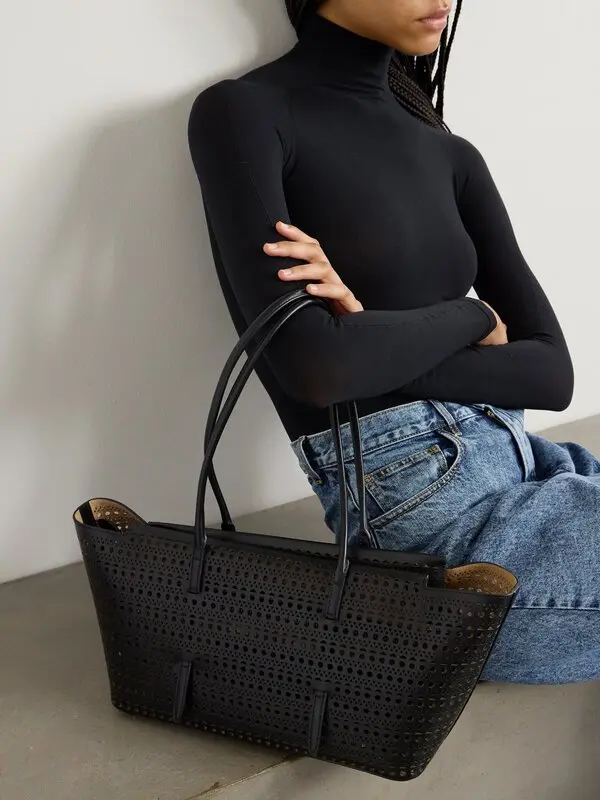 Alaïa Mina 32 Laser-cut Leather Shoulder Bag