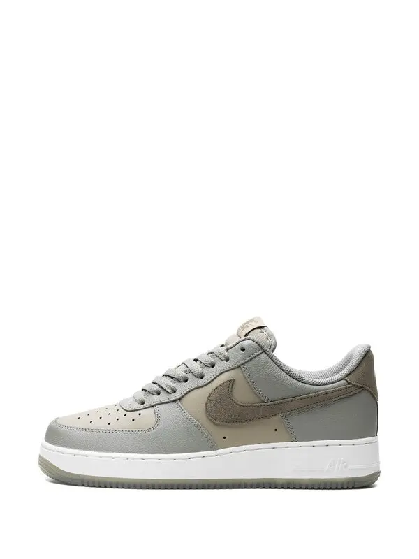 Nike Air Force 1 '07 Lv8 Sneakers