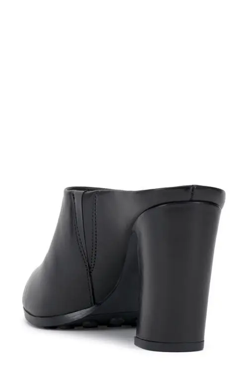 Vince Camuto Brianda Mule