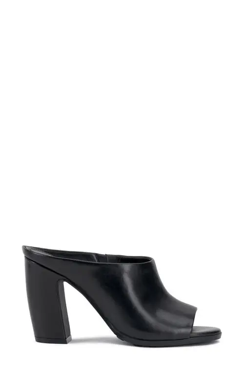 Vince Camuto Brianda Mule