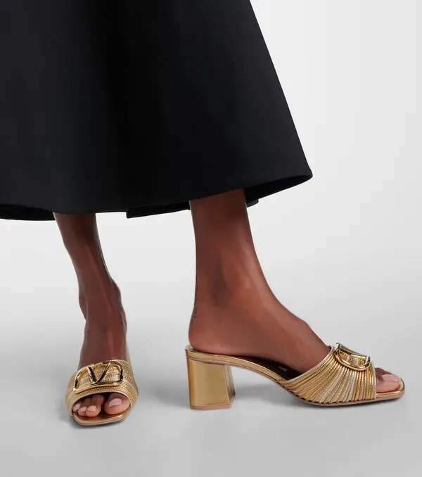 Valentino Garavani Vlogo Signature 60 Metallic Mules - Gold