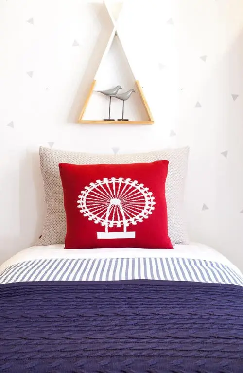 RIAN TRICOT London Eye Accent Pillow
