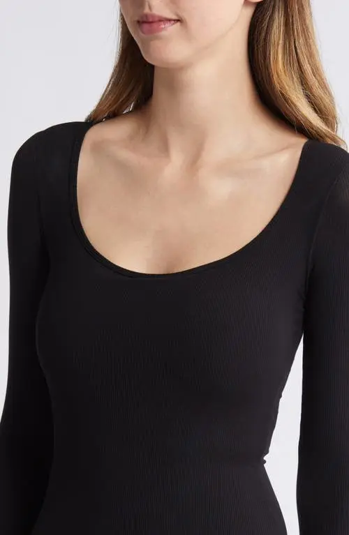 NIKKI LUND Long Sleeve Sculpting Knit Maxi Dress