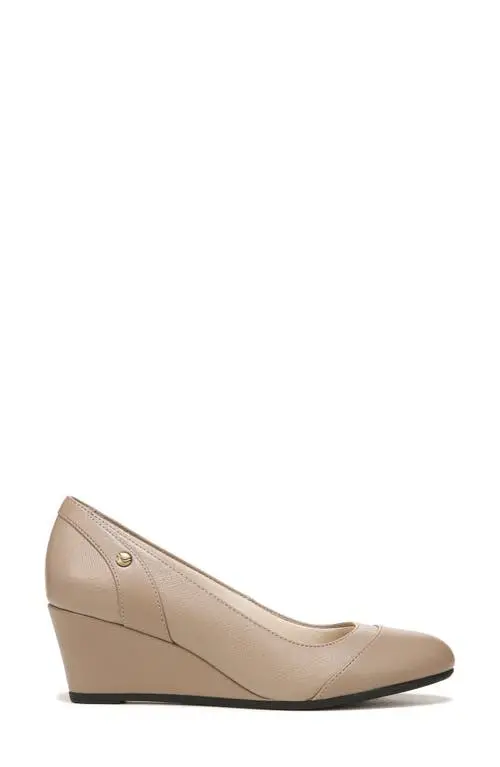 LIFESTRIDE Dreams Wedge Pump
