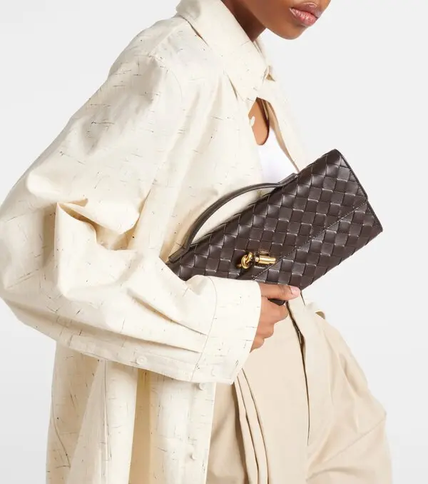 Bottega Veneta Andiamo Intrecciato Leather Clutch - Brown