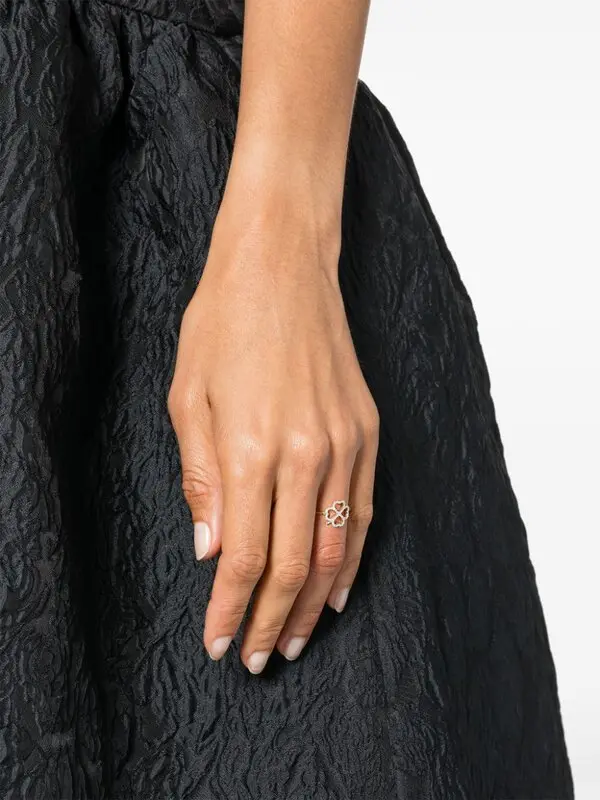 Yvonne Léon 18kt Yellow Clover Diamond Ring
