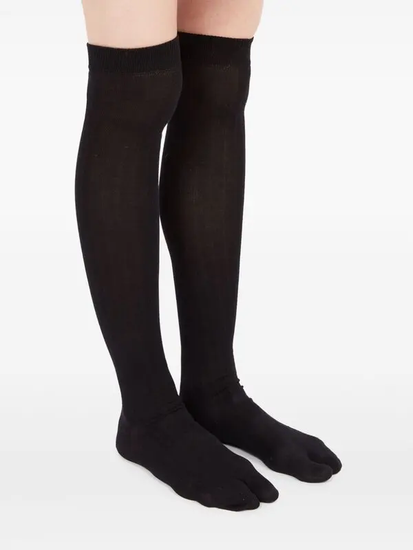 MAISON MARGIELA Tabi Knee-high Socks - Black