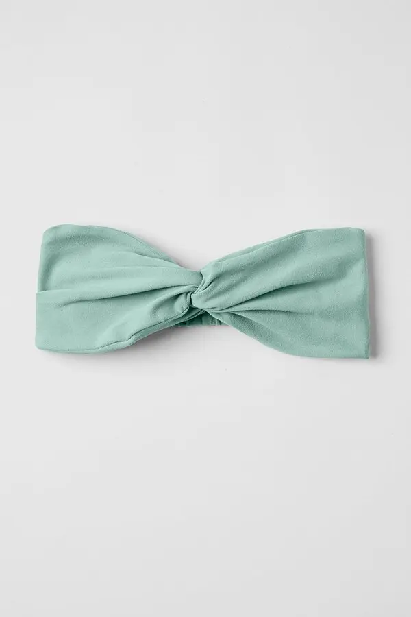 Alo Yoga Alosoft Headband - Botanical Green | Editorialist