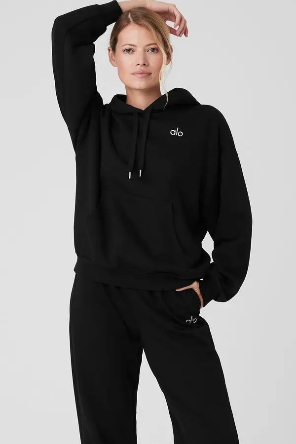 Alo Yoga Accolade Hoodie In Size - Black | Editorialist