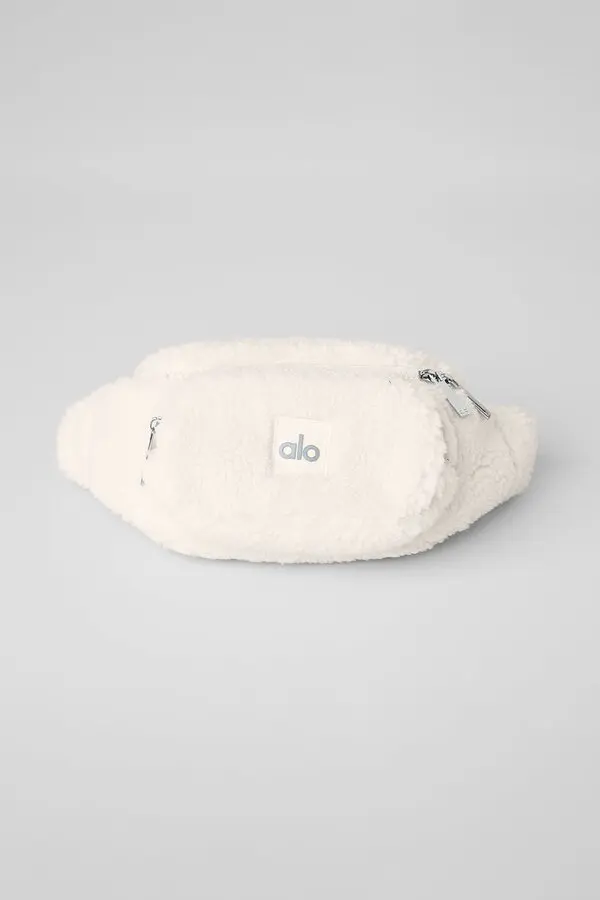 Alo Yoga Sherpa Explorer Fanny Pack In White - Ivory | Editorialist