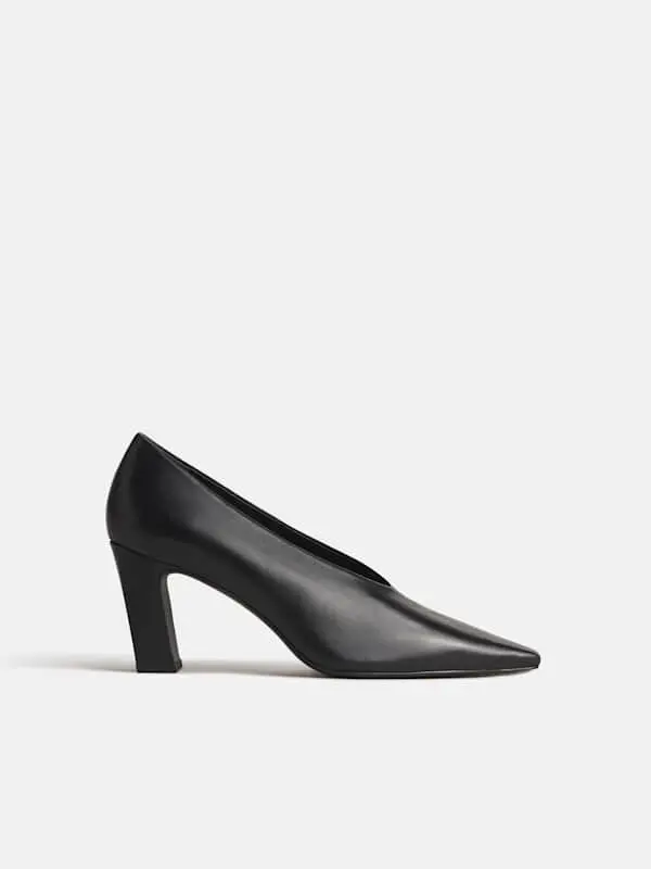 REFORMATION Nolita Pump - Black