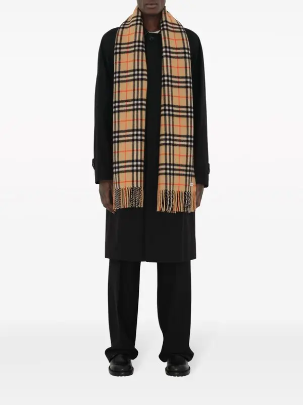 Burberry Vintage Check Cashmere Scarf - Neutrals