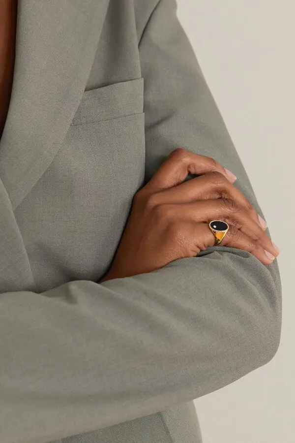 Yvonne Léon 9-karat Onyx And Diamond Signet Ring