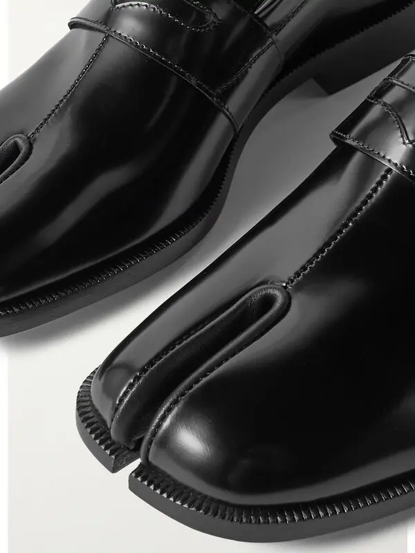 MAISON MARGIELA Tabi Glossed-leather Loafers