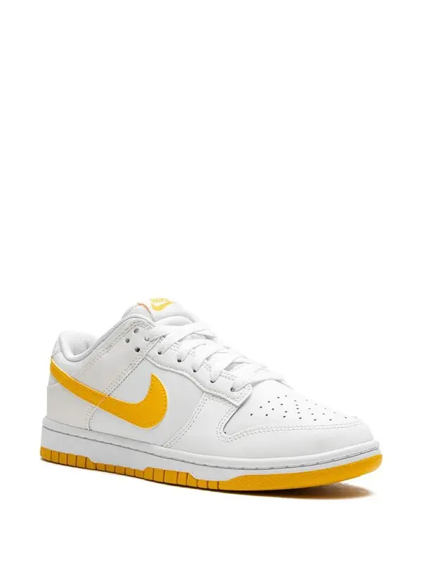 Nike Dunk Low Retro Sneakers - White