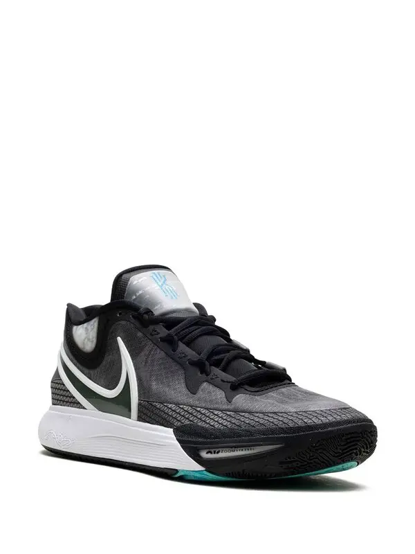 Nike Kyrie 8 Sneakers