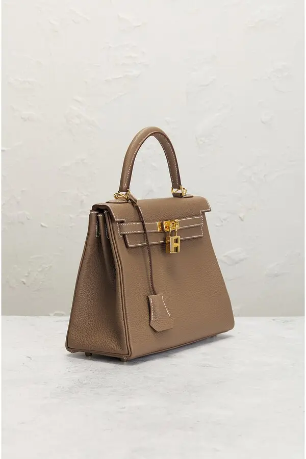 Hermès Togo B Stamp Kelly 25 Handbag In Brown