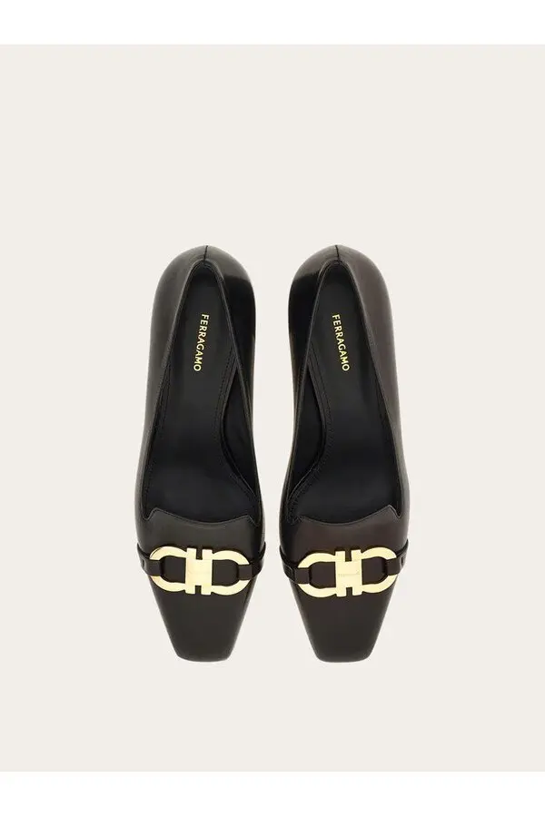 FERRAGAMO Gancini Ornament Block Heel Pumps - Black