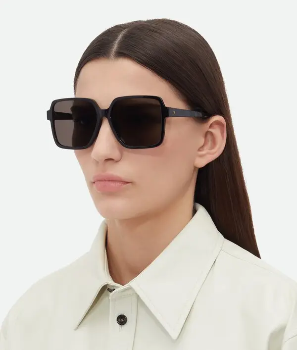 Bottega Veneta Square Frame Sunglasses - Black/grey