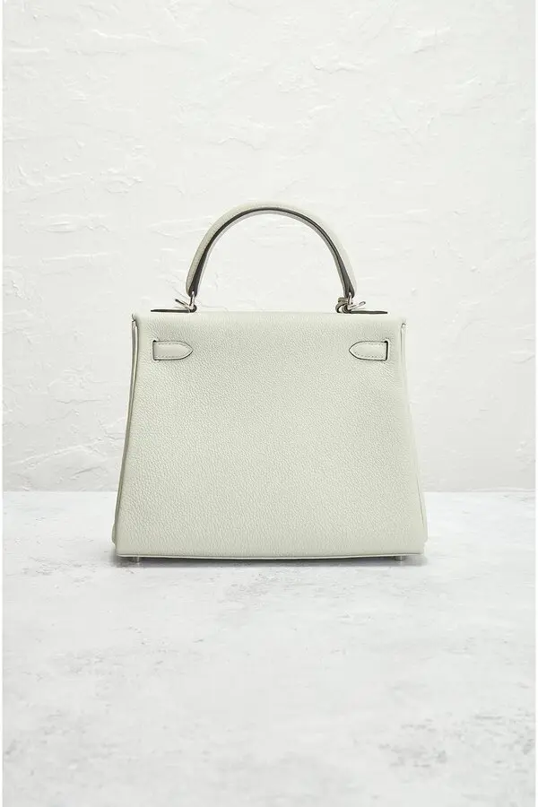 Hermès Togo Kelly 25 Handbag - Vert Fizz