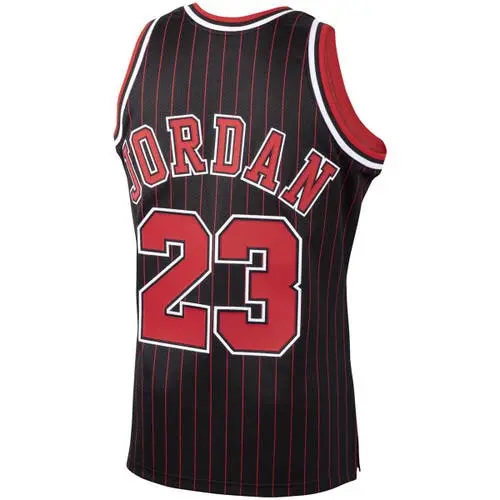 Mitchell & Ness Michael Jordan 1995/96 Chicago Bulls Hardwood Classics Authentic Jersey