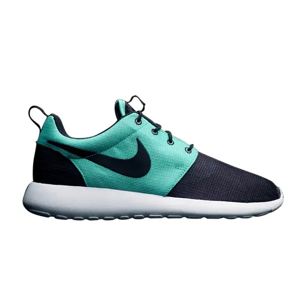 Nike Roshe Run Sneakers