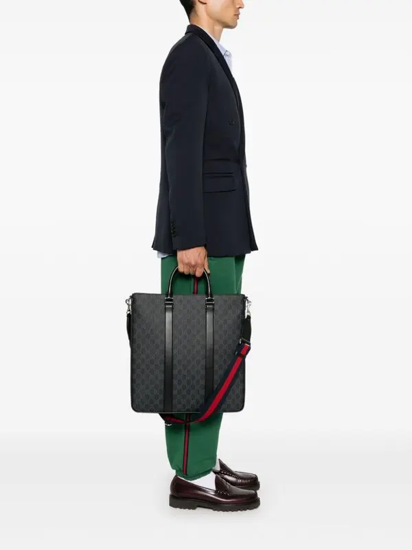 Gucci Gg Supreme Medium Tote Bag
