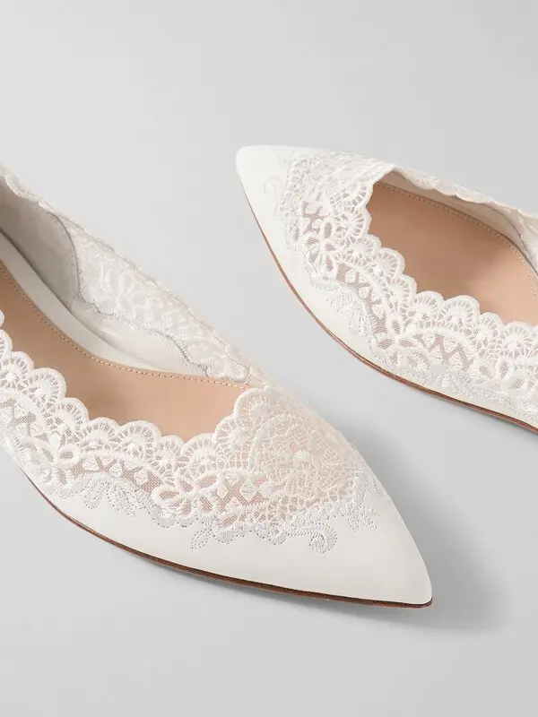 GIANVITO ROSSI Evie Lace-trimmed Leather Flats