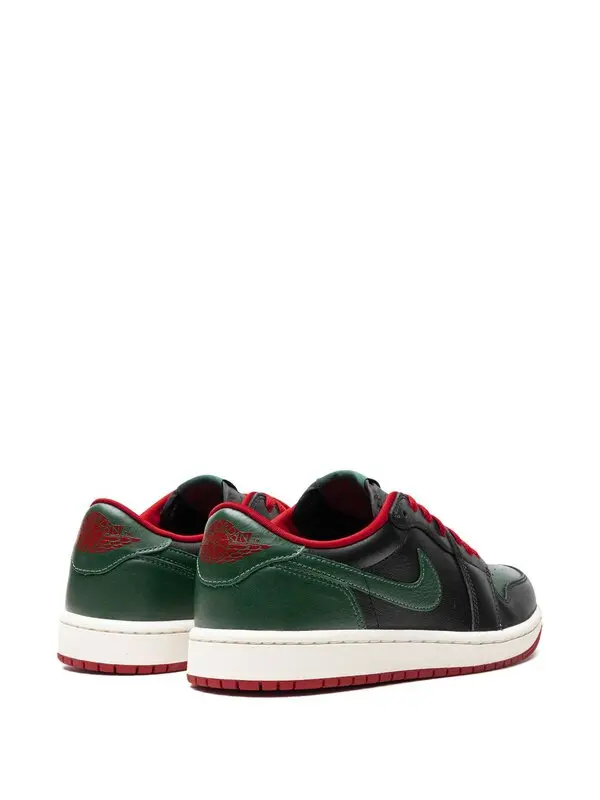 JORDAN 1 Retro Low Og Sneakers