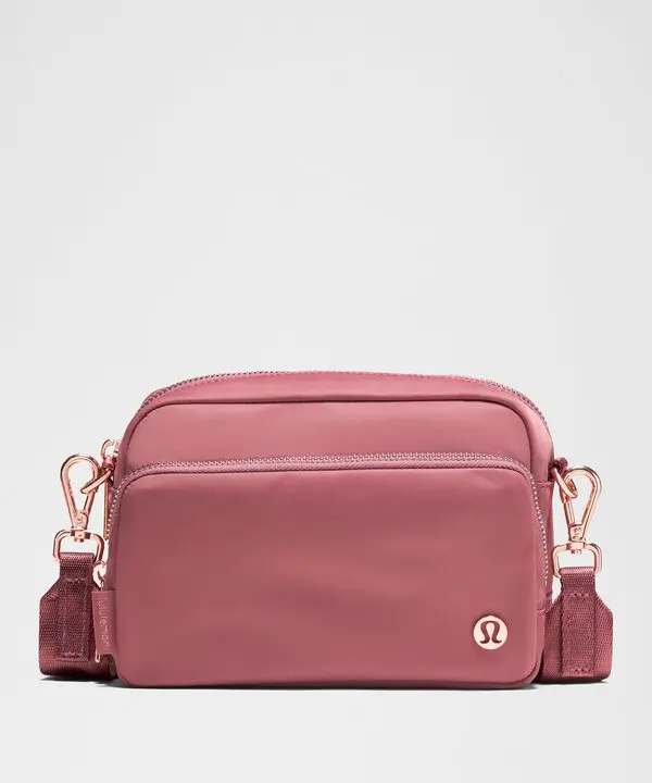 Lululemon Everywhere Crossbody Bag 2l - Dusk/rose Gold
