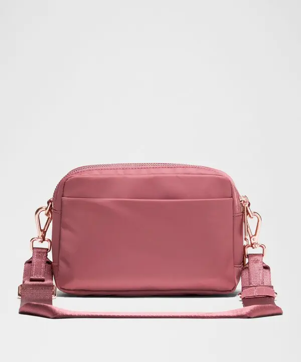 Lululemon Everywhere Crossbody Bag 2l - Dusk/rose Gold