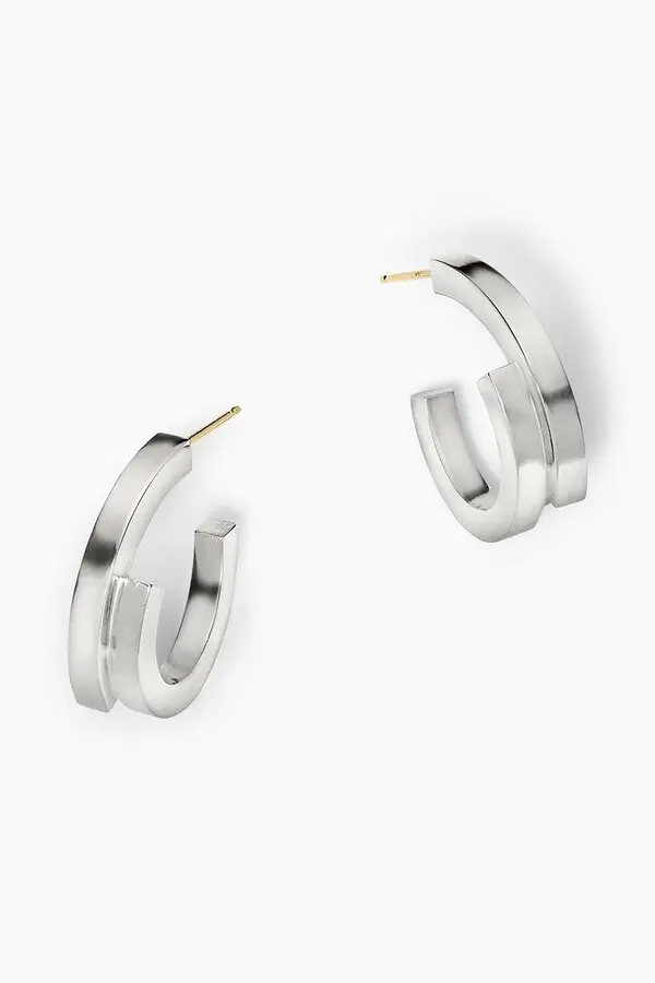 ETIQ Name Rail Hoop Earrings