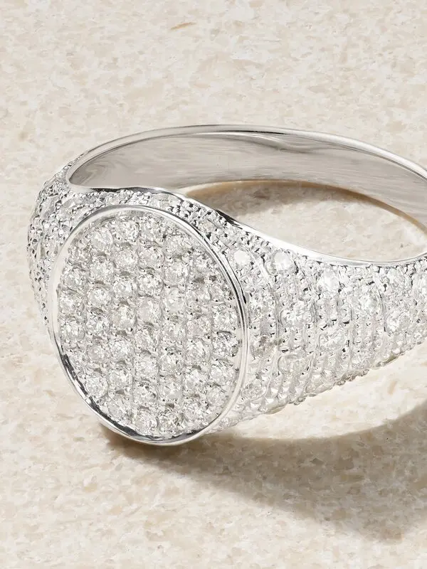 Yvonne Léon Mini Chevalière Diamond Ring