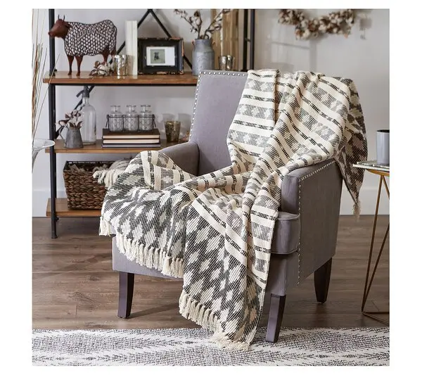 DESIGN IMPORTS Colby Southwest Throw
